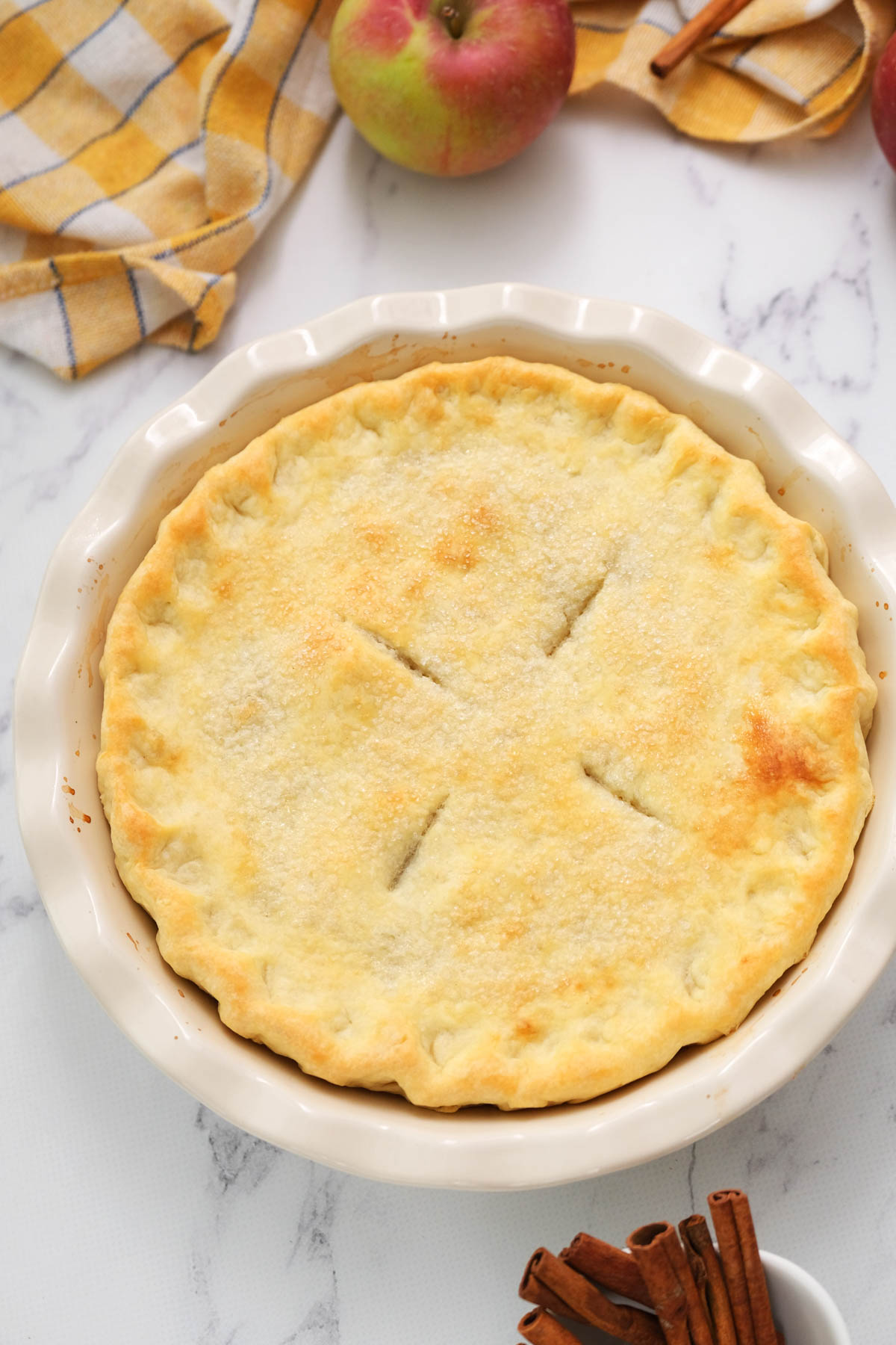 Simple Apple Pie - The Bitter Side of Sweet