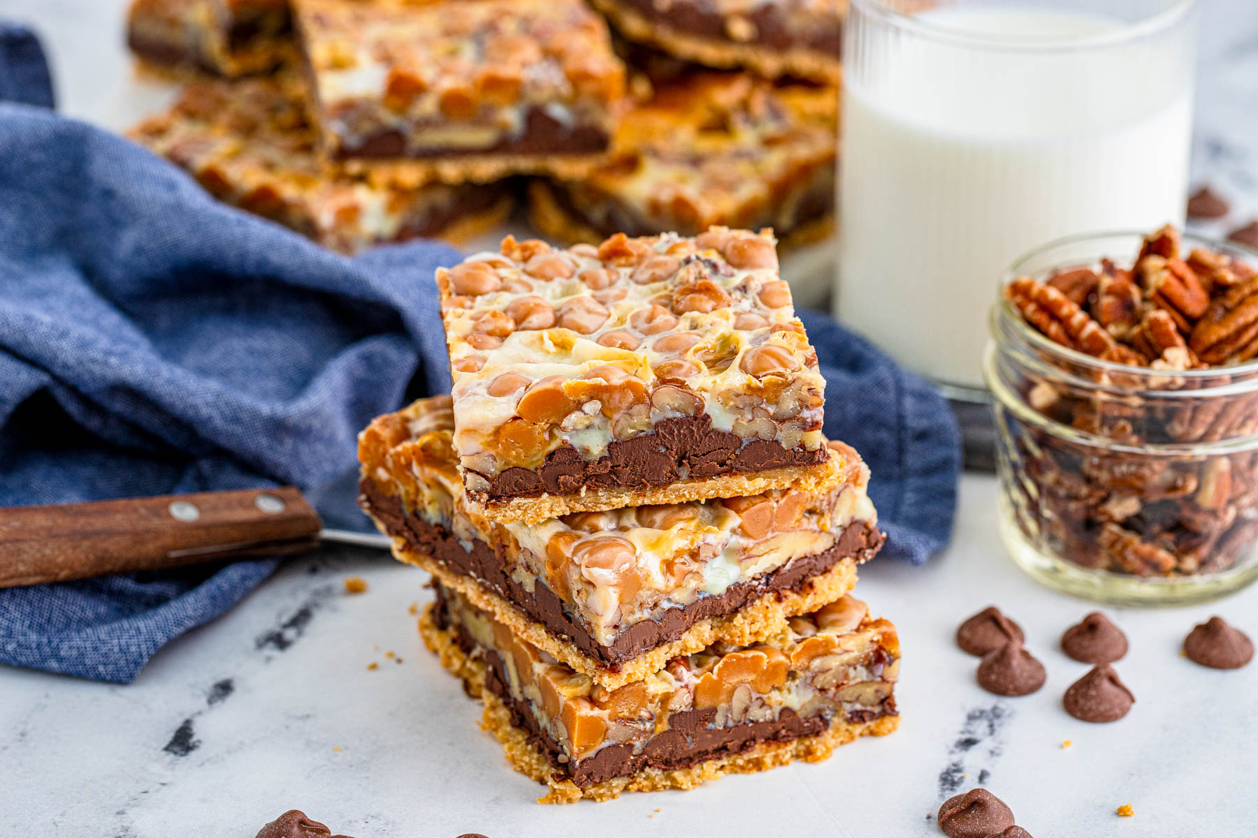 Turtle Magic Bars - The Bitter Side of Sweet