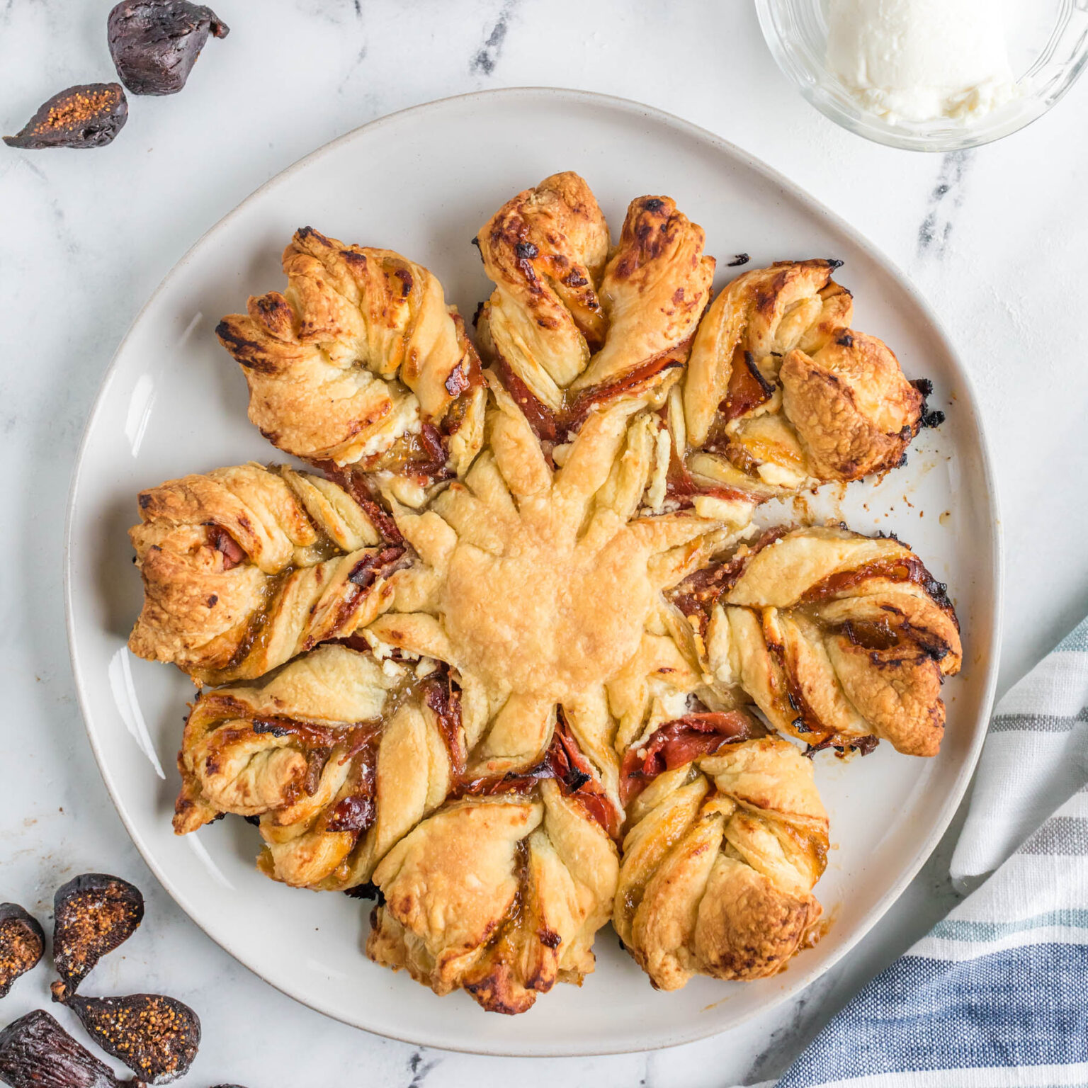 Prosciutto Fig and Goat Cheese Star Bread - The Bitter Side of Sweet