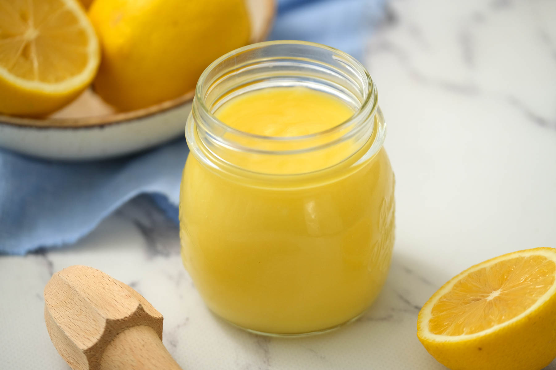 Homemade Lemon Curd - The Bitter Side of Sweet